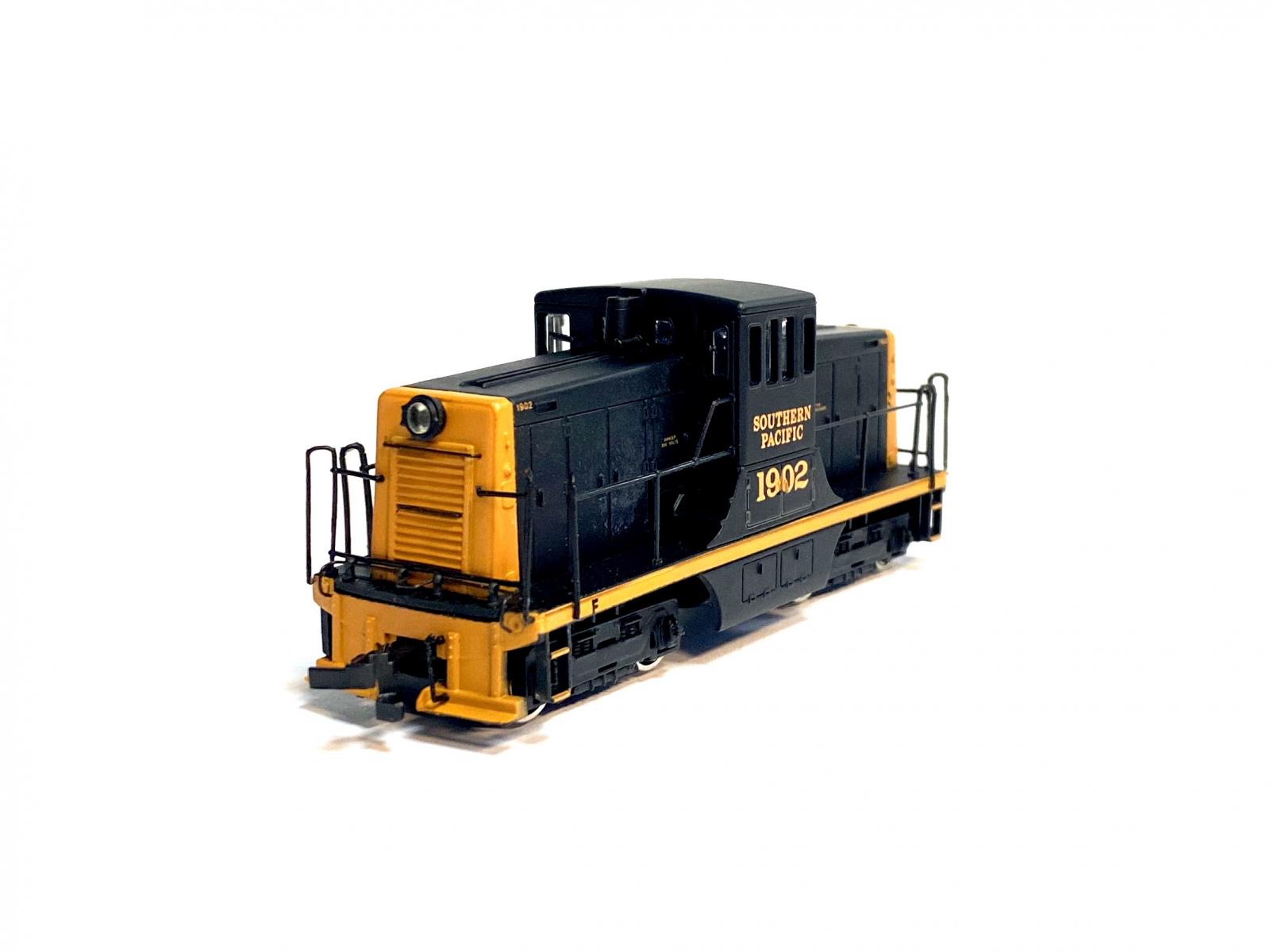 LOCOMOTIVE DIESEL GE 44 TON SWITCHER 1902 SOUTHERN PACIFIC