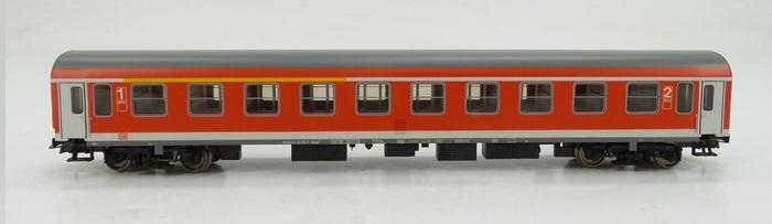 VOITURE VOYAGEURS A GROS VOLUMES NAHVERKEHR 1°CL MIXTE 2C°CL... VOITURE ...